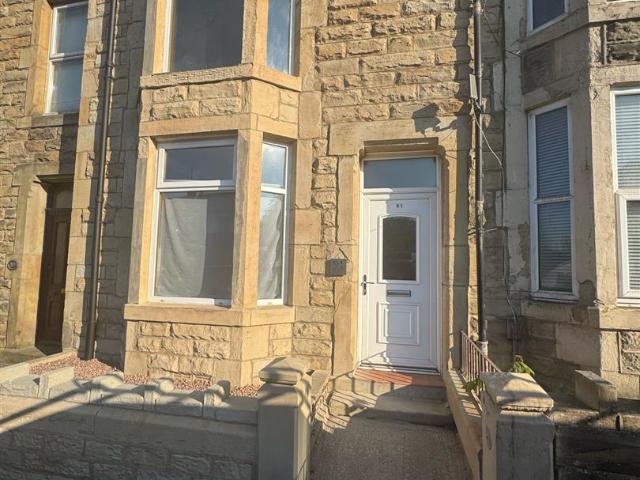 3 bed terraced house to rent in Church Street, Padiham, BB12