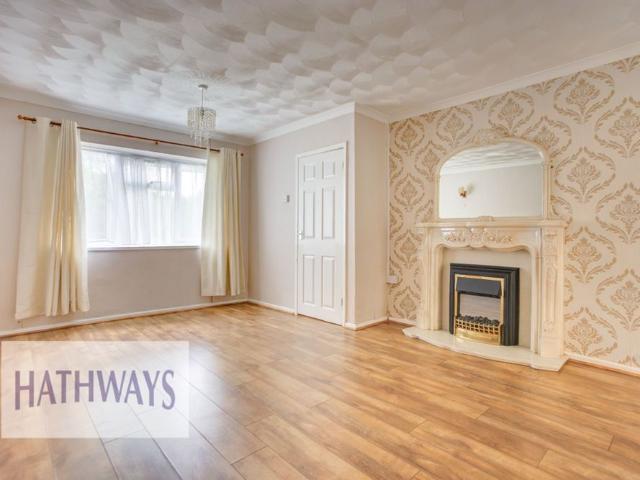 3 bed terraced house to rent in Court Farm Road, Cwmbran, NP44