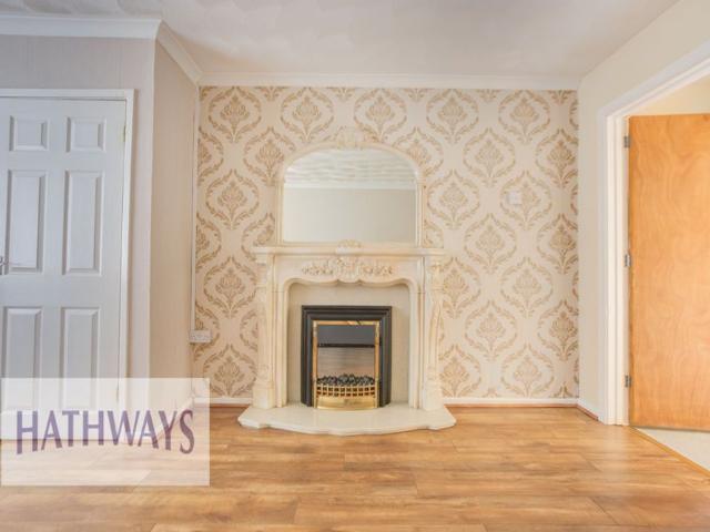 3 bed terraced house to rent in Court Farm Road, Cwmbran, NP44