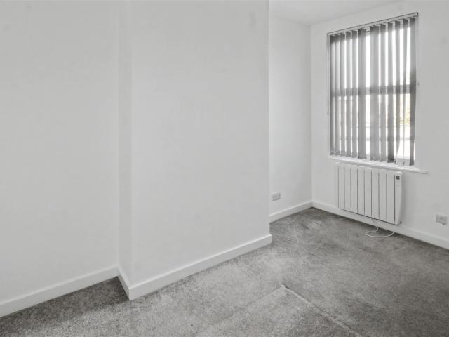 3 bed terraced house to rent in Grimston Road, Nottingham