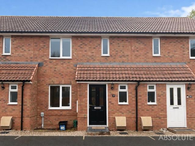 3 bed terraced house to rent in Luscombe Close, Paignton, TQ3