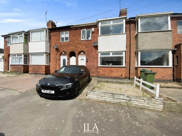 3 bed terraced house to rent in Leyland Road, Leicester