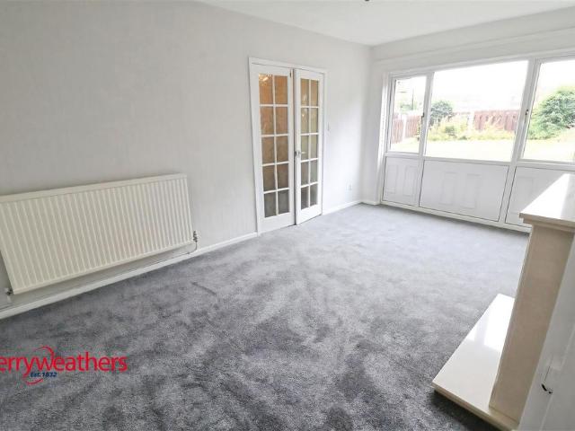 3 bed terraced house to rent in Library Close, Rotherham