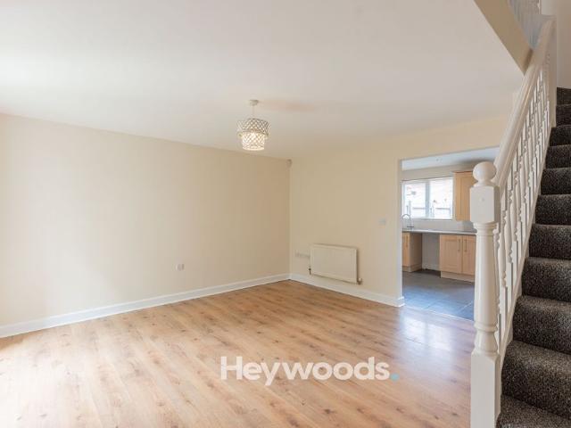 3 bed terraced house to rent Lower Hadderidge, Stoke On Trent, ST6