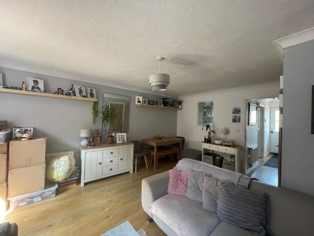 3 bed terraced house to rent in Puffin Close, Torquay, TQ2