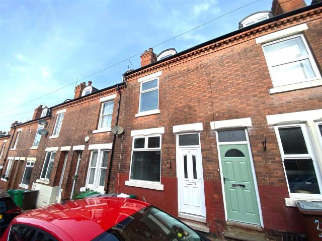 3 bed terraced house to rent in Roberts Street, Nottingham, Nottinghamshire, NG2 £1,095 per month