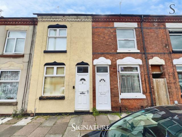 3 bed terraced house to rent in Sheffield Street, Leicester