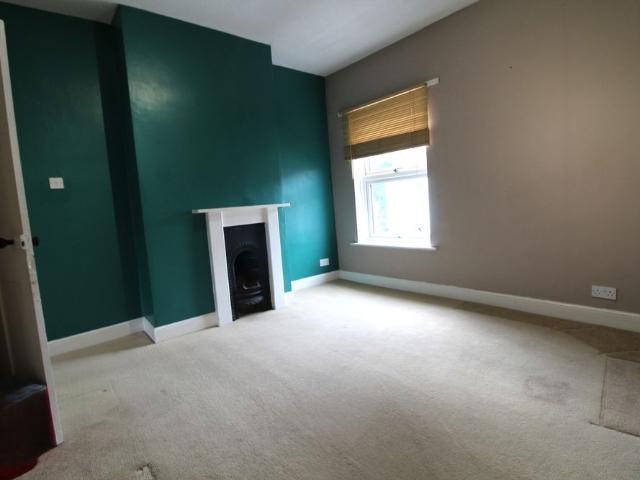 3 bed terraced house to rent Spring Terrace Road, Burton on Trent DE15