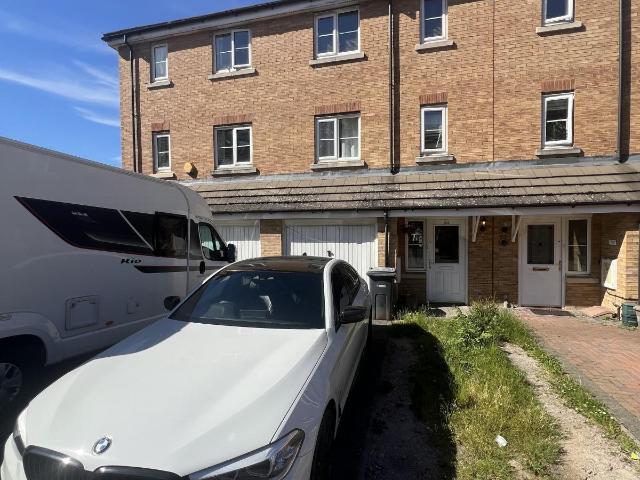 3 bed terraced House to Rent Turnford, Broxbourne EN10