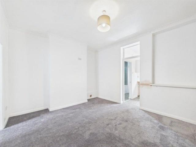 3 BED Terraced House To rent