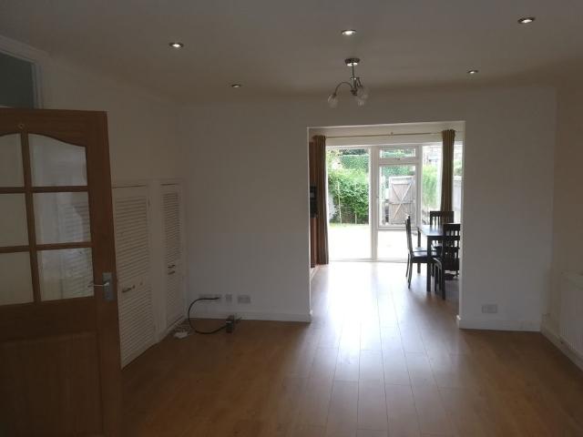 3 Bed Terraced House, Turnpike Link, CR0