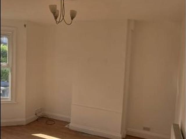 3 Bed Terraced House, Vicarage Road, CR0