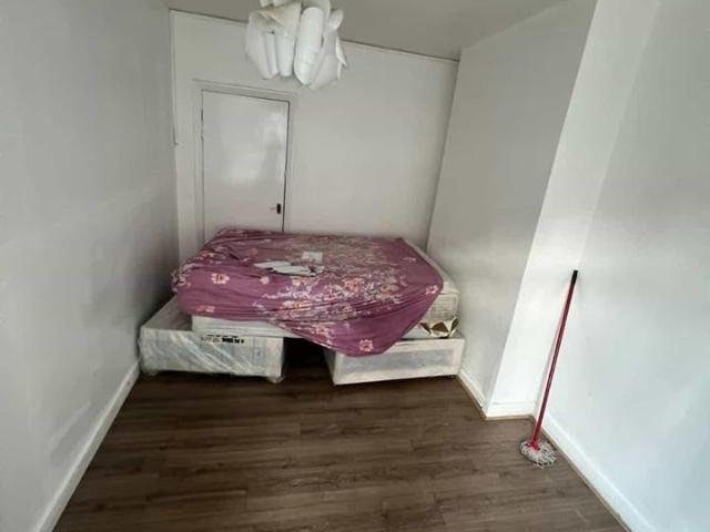 3 Bed Terraced House, Walton Road, E12