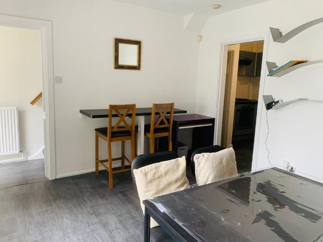 3 Bed Terraced House, Wollaton Road, NG8