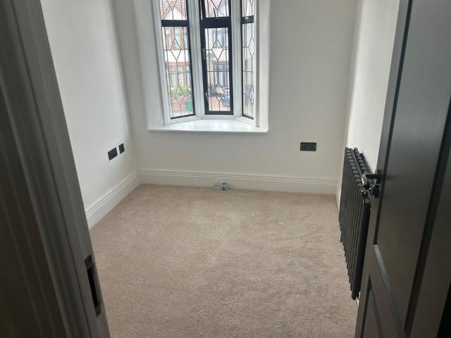 3 Bed Terraced House, Ashburton Avenue, IG3
