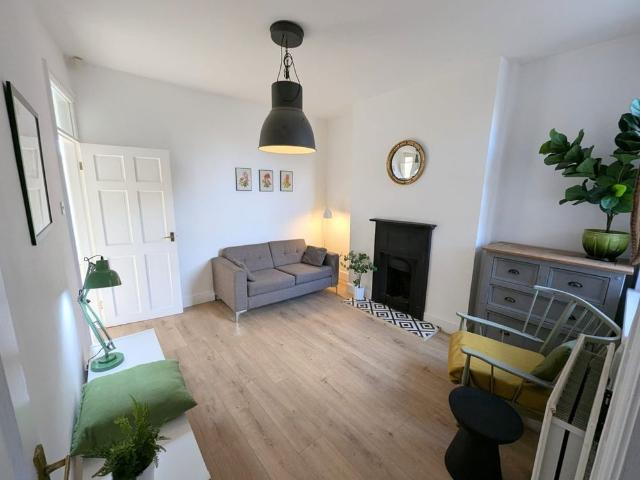 3 Bed Terraced House, Aspen Grove, L8