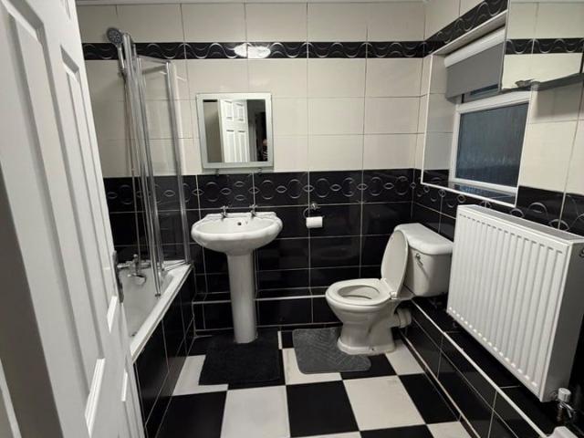 3 Bed Terraced House, Avondale Road, N15