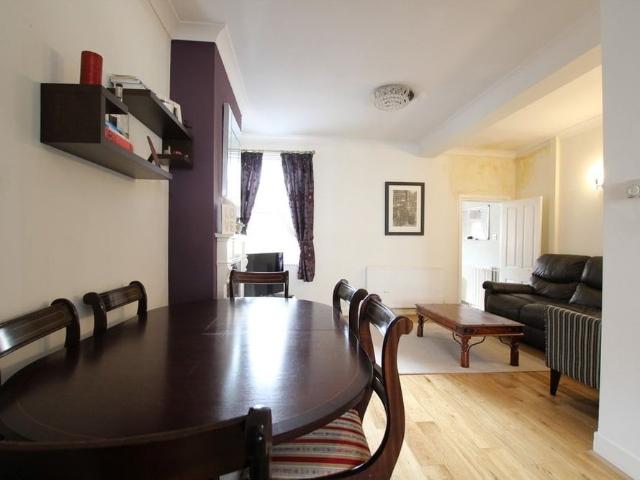 3 Bed Terraced House, Balfour Road, SW19