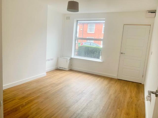 3 Bed Terraced House, Beauvale Road, NG2