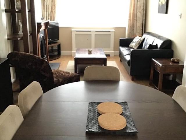 3 Bed Terraced House, Brooklyn Avenue, SE25