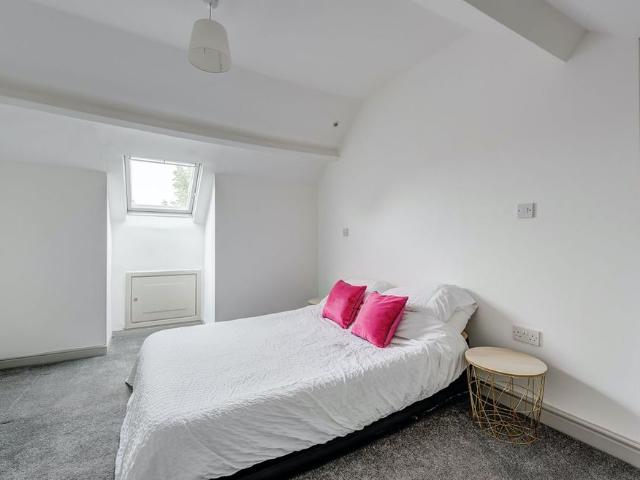 3 Bed Terraced House, Bradley Street, S10