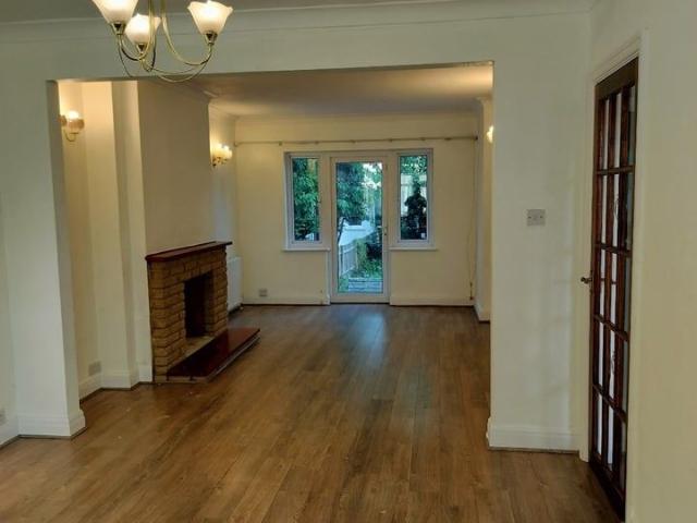 3 Bed Terraced House, Capthorne Avenue, HA2