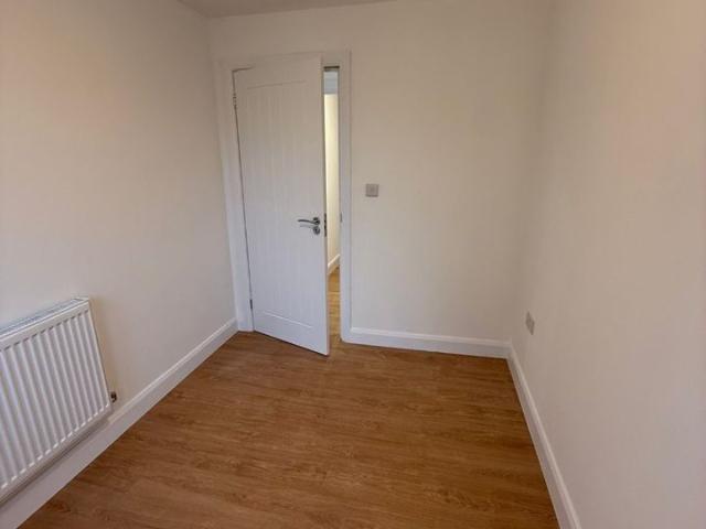 3 Bed Terraced House, Daintry Close, HA3