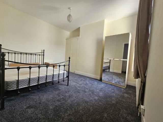 3 Bed Terraced House, Dale Road, LU1