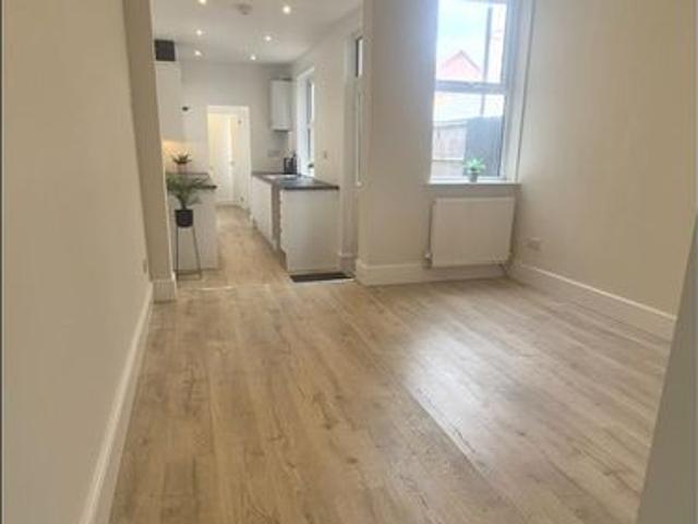 3 Bed Terraced House, Dale Road, NG4