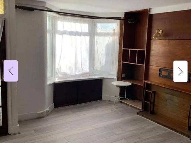 3 Bed Terraced House, Desford Road, E16