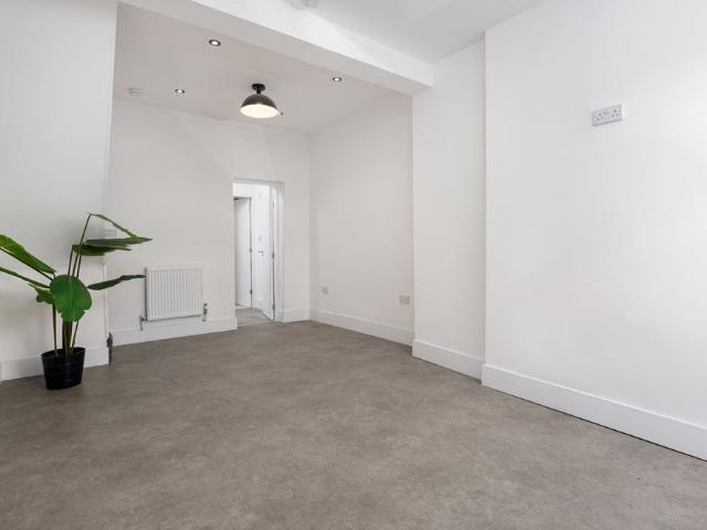 3 Bed Terraced House, Dingle Grove, L8
