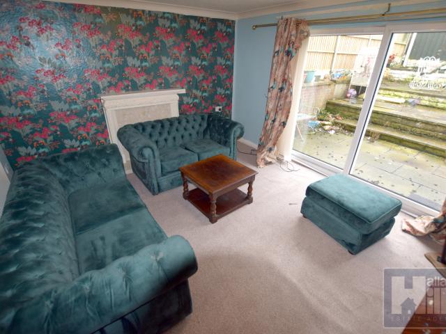 3 Bed Terraced House Erskine Crescent Sheffield S2 3LR Hallam Hills Ltd
