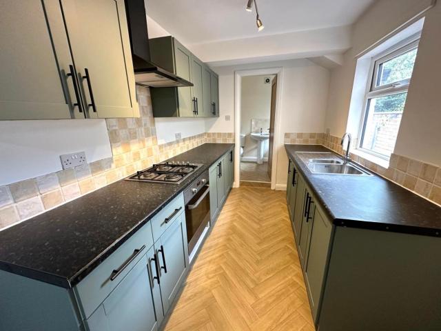 3 Bed Terraced House For Rent