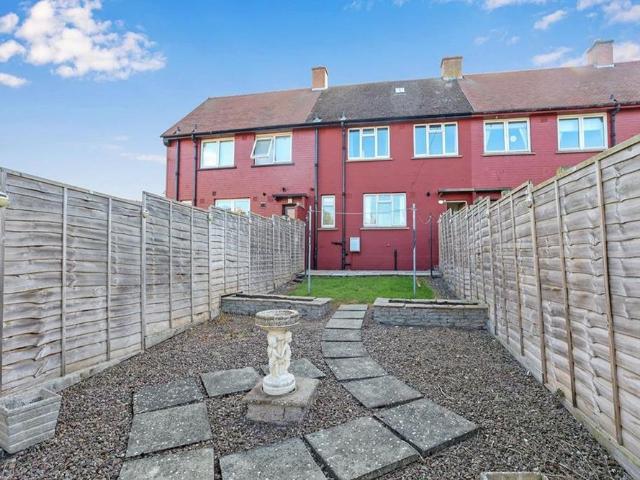 3 bed terraced house for rent in Prestonpans