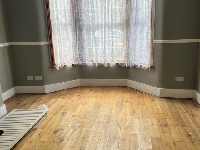 3 Bed Terraced House, Grangewood Street, E6