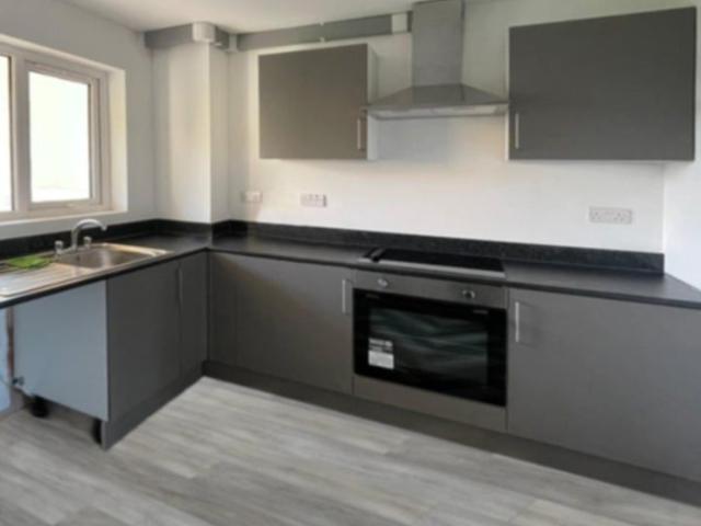 3 Bed Terraced House, Handfield St, L5