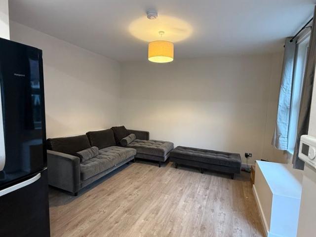 3 Bed Terraced House, Highbury Terrace, LS6