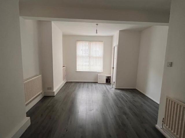 3 Bed Terraced House, Index St, L4