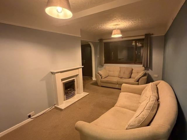 3 Bed Terraced House, Kentmere Avenue, LS14