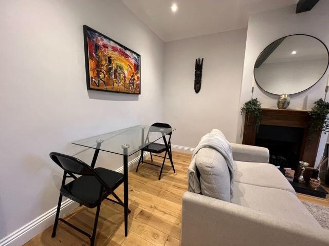3 Bed Terraced House, Langbrook Road, SE3