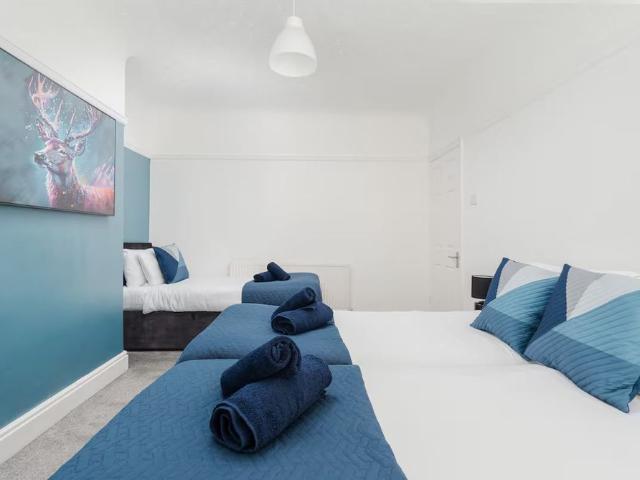 3 Bed Terraced House, Lister Crescent, L7
