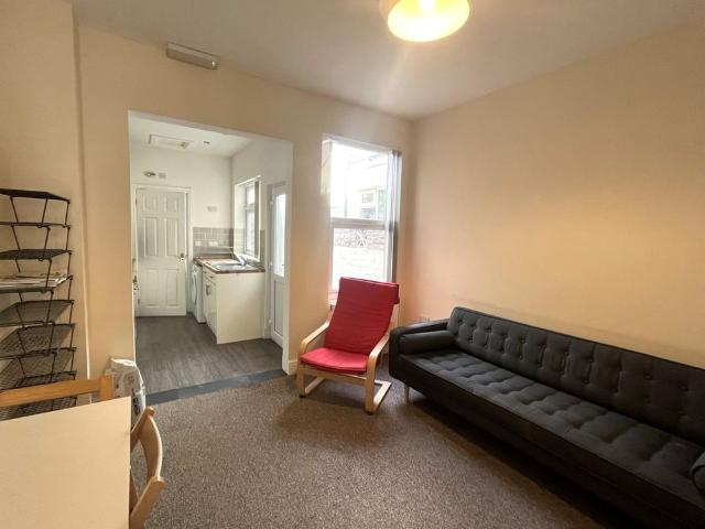 3 Bed Terraced House, Marlborough Road, CV2