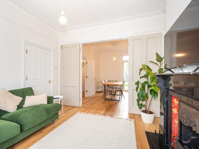 3 Bed Terraced House, Medusa Road, SE6