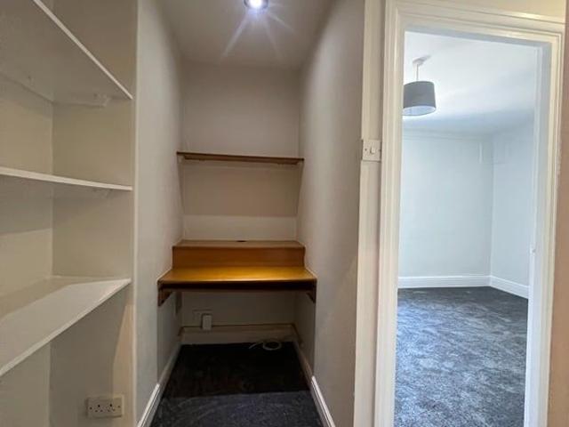 3 Bed Terraced House, Moscar Cottages, S7