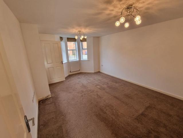 3 Bed Terraced House, Mosslake Way, L4