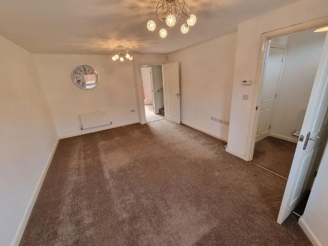 3 Bed Terraced House, Mosslake Way, L4
