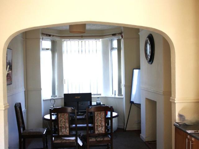 3 Bed Terraced House, New Cross Street, M5