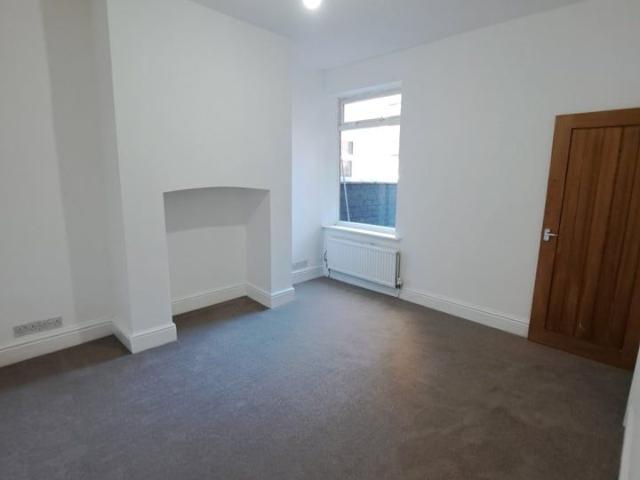 3 Bed Terraced House, New Barton Street, M6