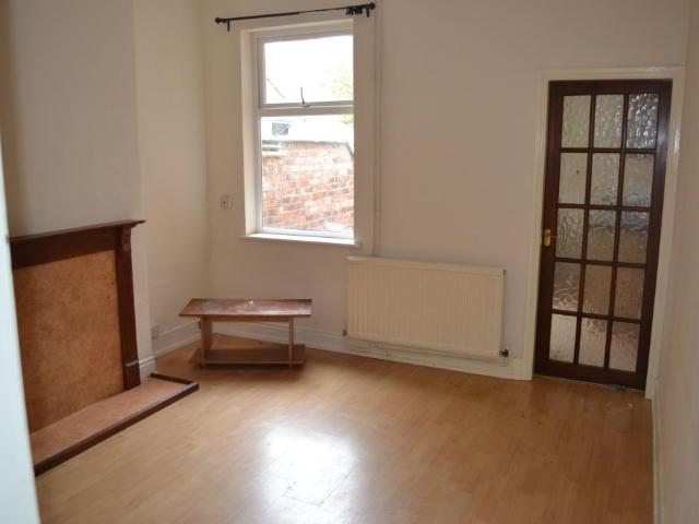3 Bed – Terraced House – Paget Road. 3 bed terraced house to rent £1,025 pcm £237 pw