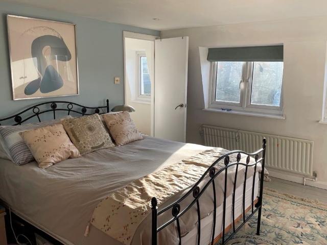 3 Bed Terraced House, Sedlescombe Road, SW6